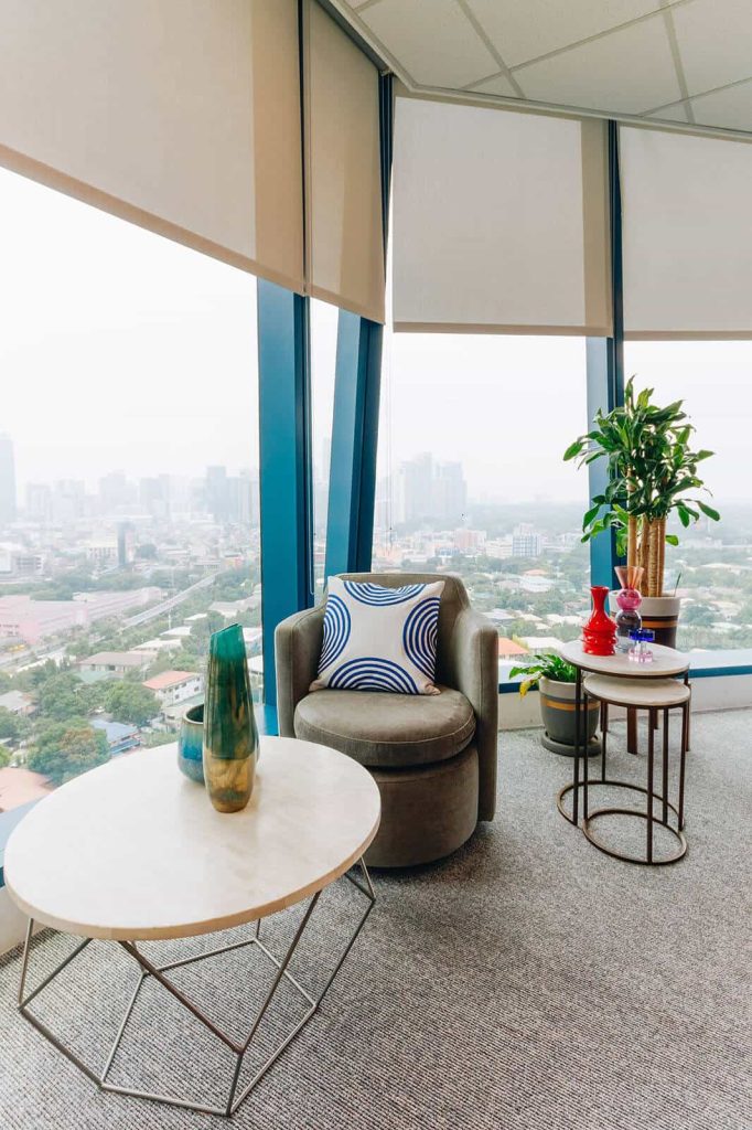 8 Rockwell - Common Ground